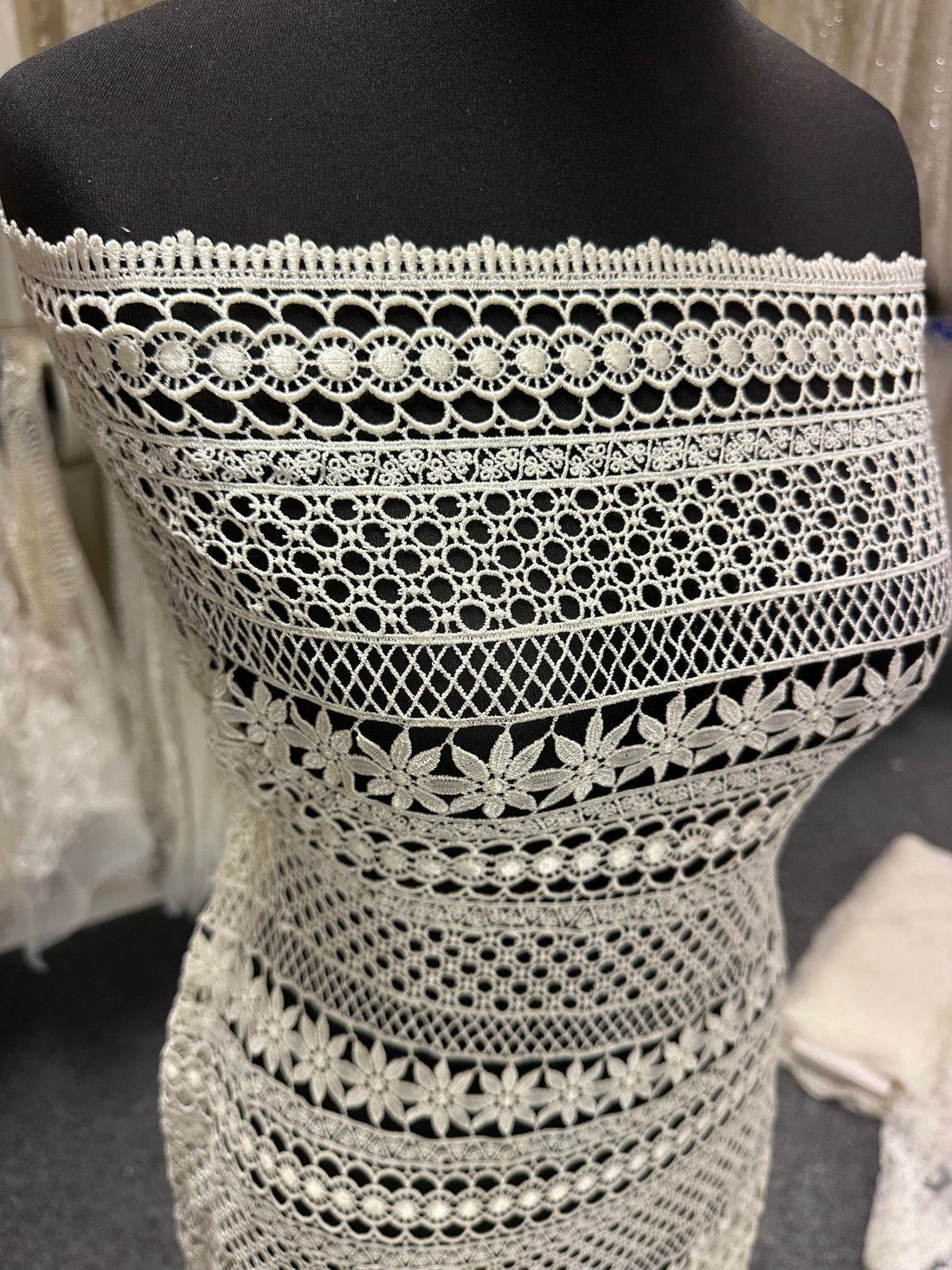Bridal Lace : Wedding Dress - Bridal Fabrics