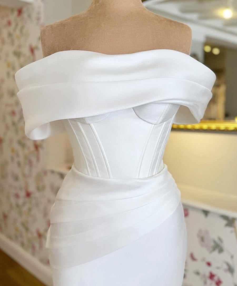 Diamond White Polyester Heavy Satin - Queen