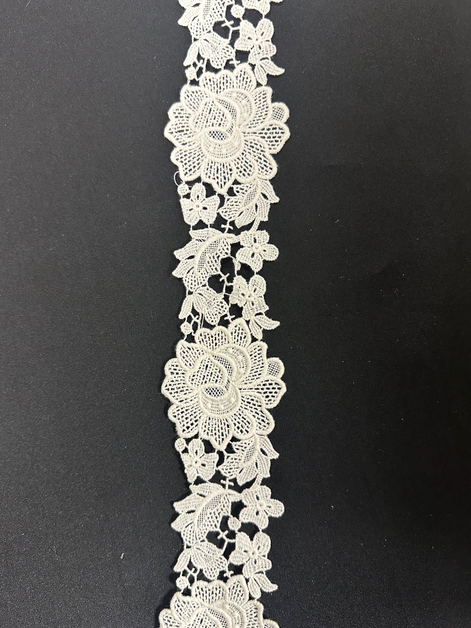Ivory Guipure Lace Trim - Gypsy